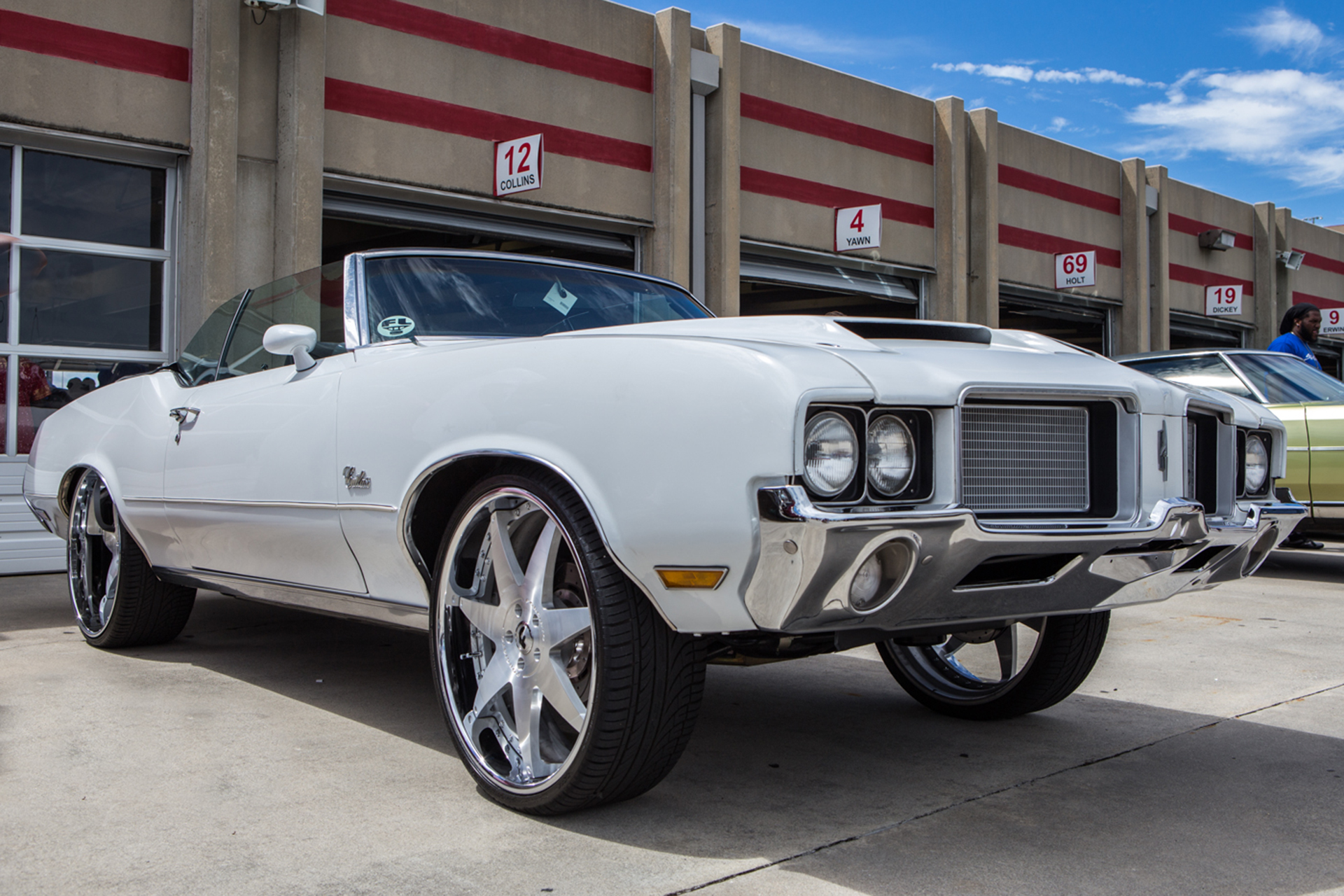 Old School Cutlass #3007 - forgiato.com